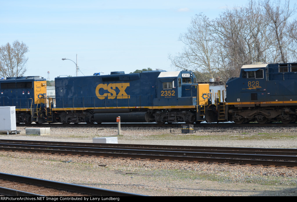 CSX 2352